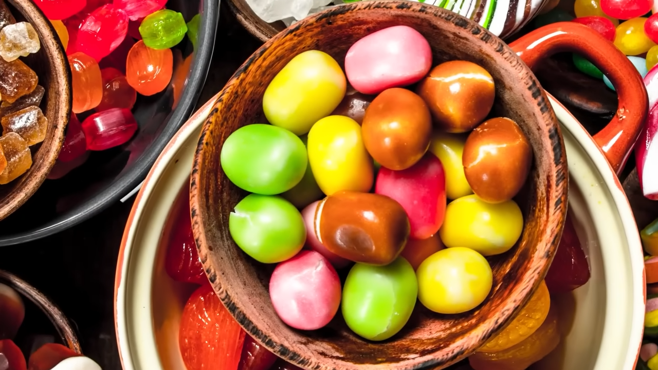 They knew since the 90s. So why is this food dye only now being banned?