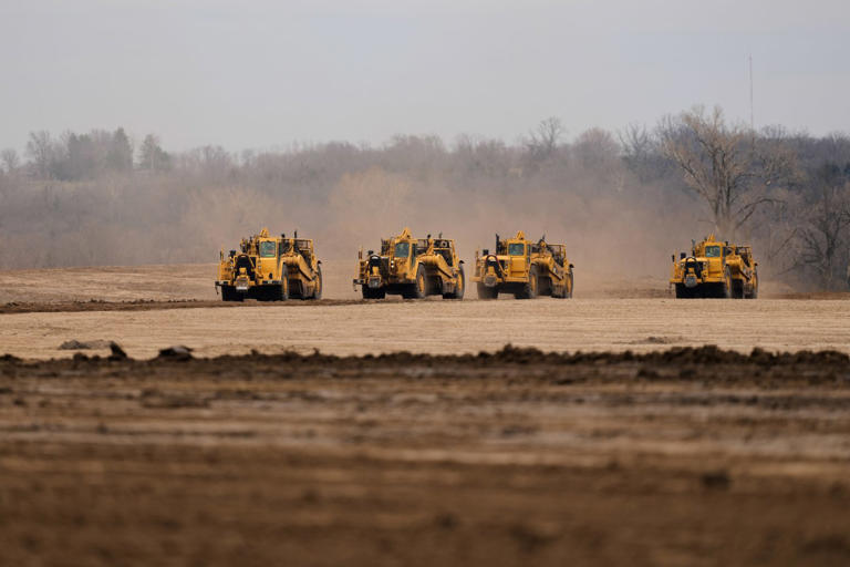 Maine governor vetoes first-in-nation data center moratorium bill ...