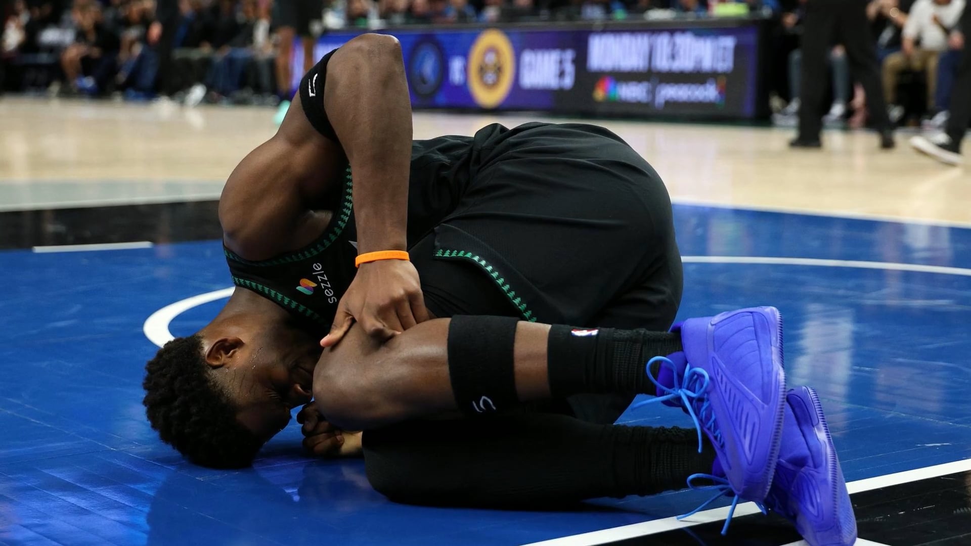 T'Wolves' Edwards to miss weeks despite avoiding ligament damage