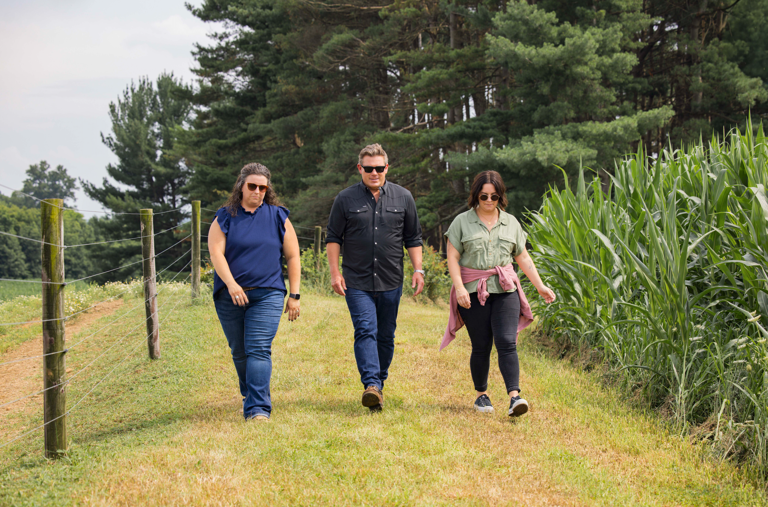 Tyler Florence spotlights sustainable beef during Ashland farm visit