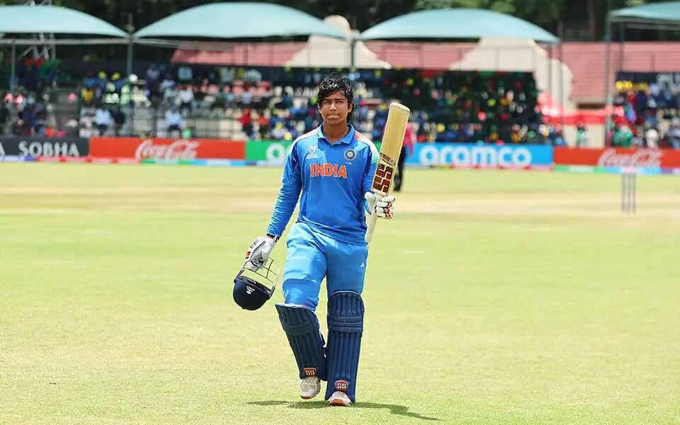 “Mere papa ne kaam chhor diya, meri maa...”: Cricketer Vaibhav ...