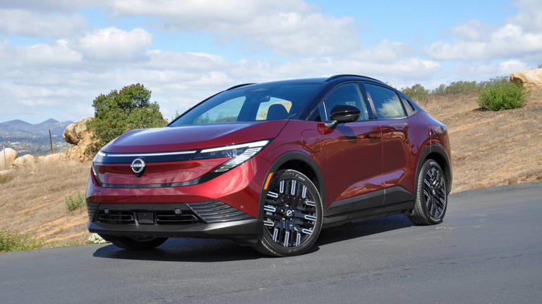 2026 Nissan Leaf vs Fiat 500e: I drove both small EVs—here's my honest ...