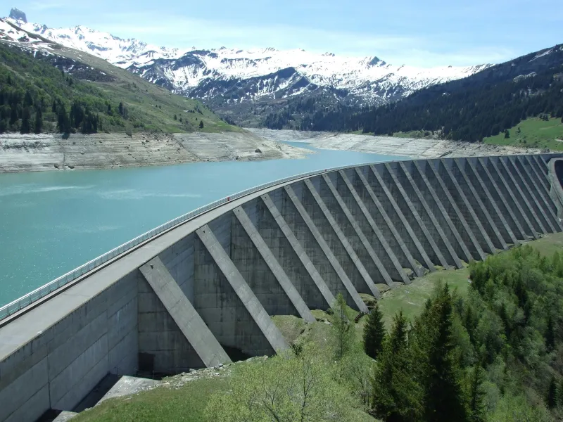 Global hydropower hits record 4,437TWh in 2025 but share of electricity ...