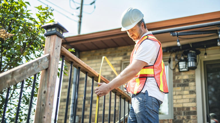 Not wood, not vinyl: Upgrade the privacy of your home with this fence ...