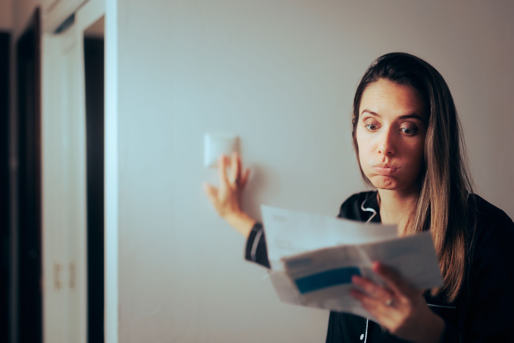 20 expert-backed tips on how to lower your energy bills