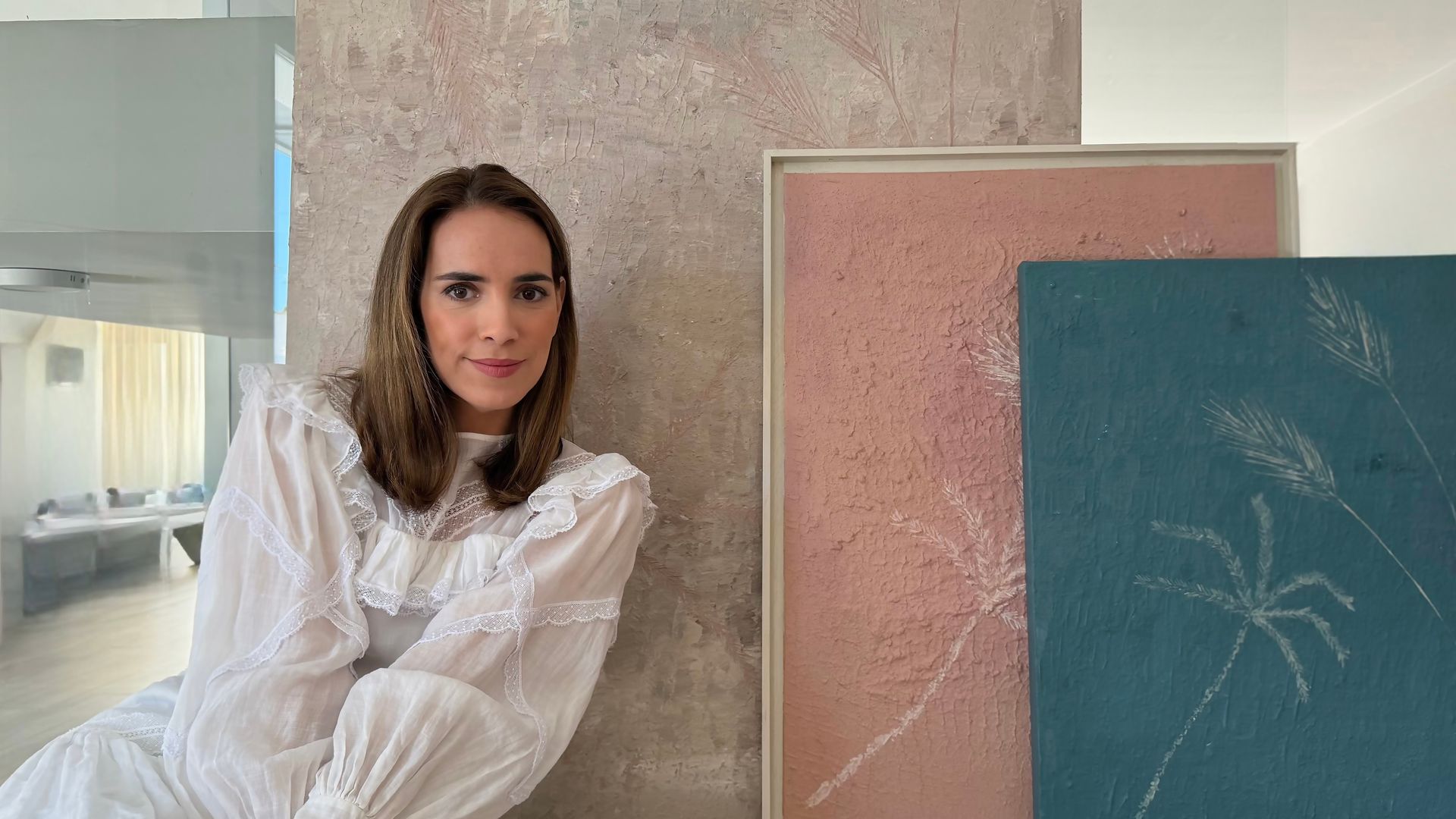 Esther Navarro, artista, sobre cómo acertar con los cuadros para dar ...