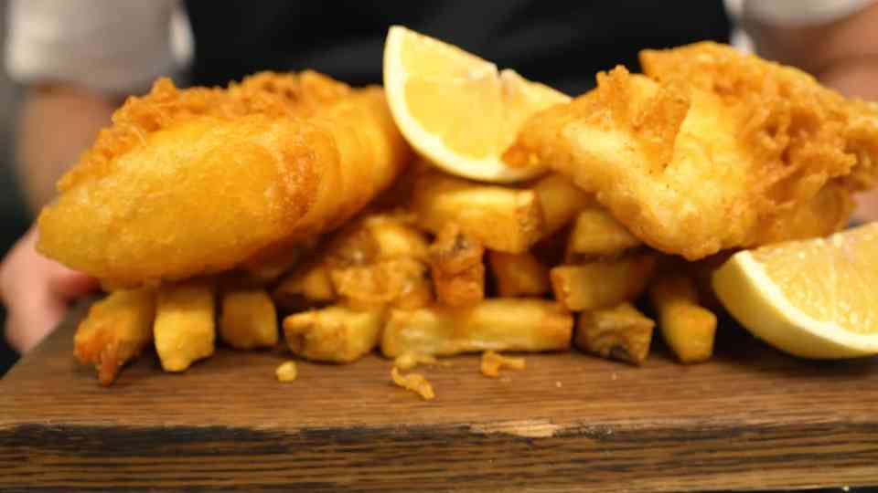 Stop Frying Fish Like Everyone Else Do This Instead If You Want It ...