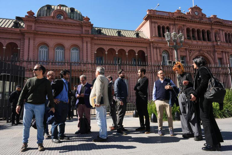 Argentina's leader bars journalists from government HQ, raising ...