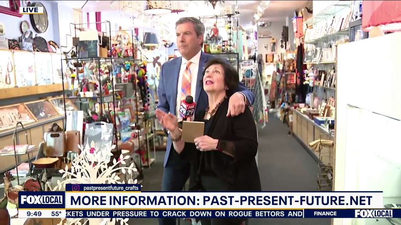 Past present future prize machines