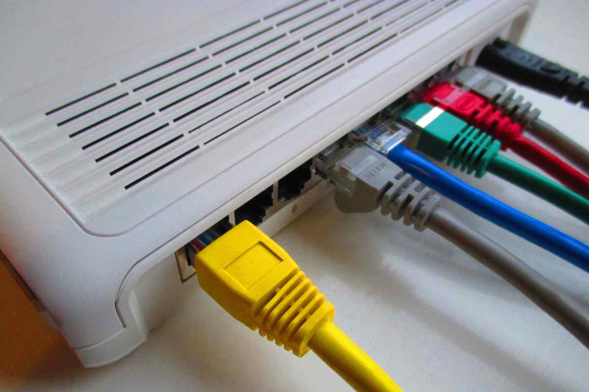 Togli subito questi dispositivi se li tieni vicino al router Wi-Fi: la ...