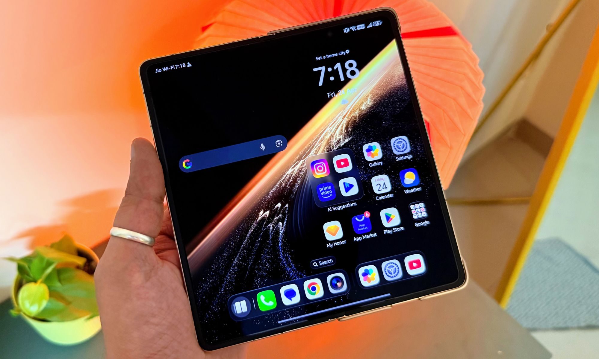 I just switched to my first big foldable, and I finally get the appeal