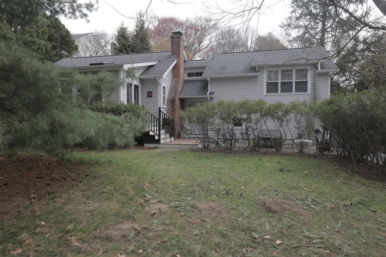 Wellesley mother accused of killing her 2 children appears in Vermont ...