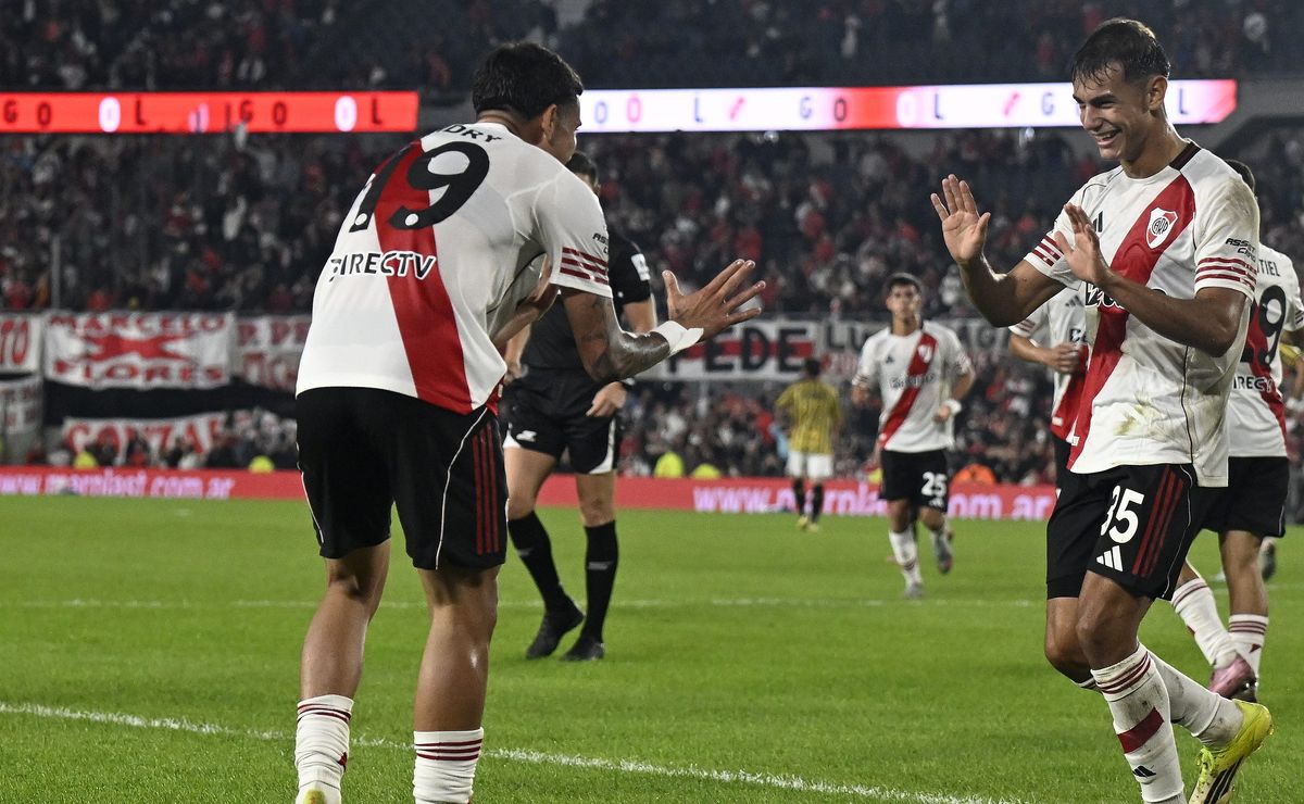 Kendry Páez: el motivo de su festejo de gol vs. Aldosivi y los dos ...