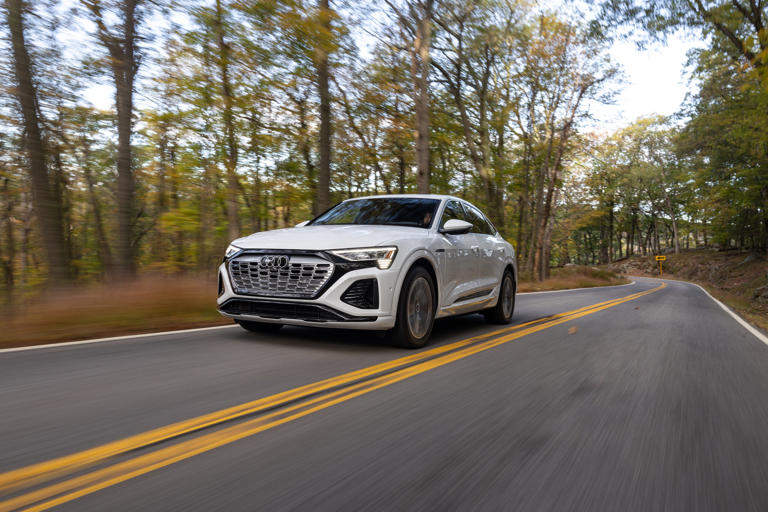 Brake pedal may separate from booster in recalled Audi e-tron models
