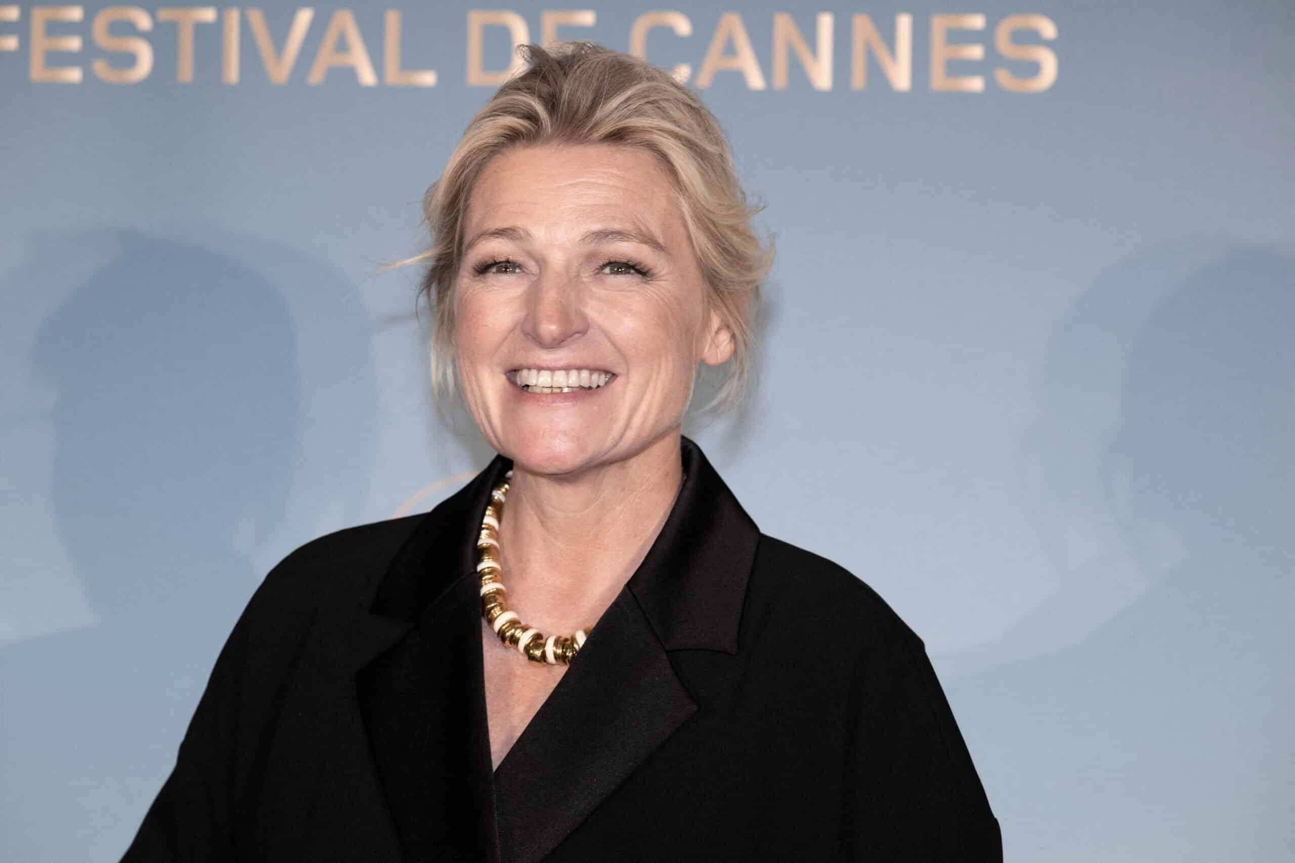 Anne-Élisabeth Lemoine évoque son enfance dans une famille nombreuse ...