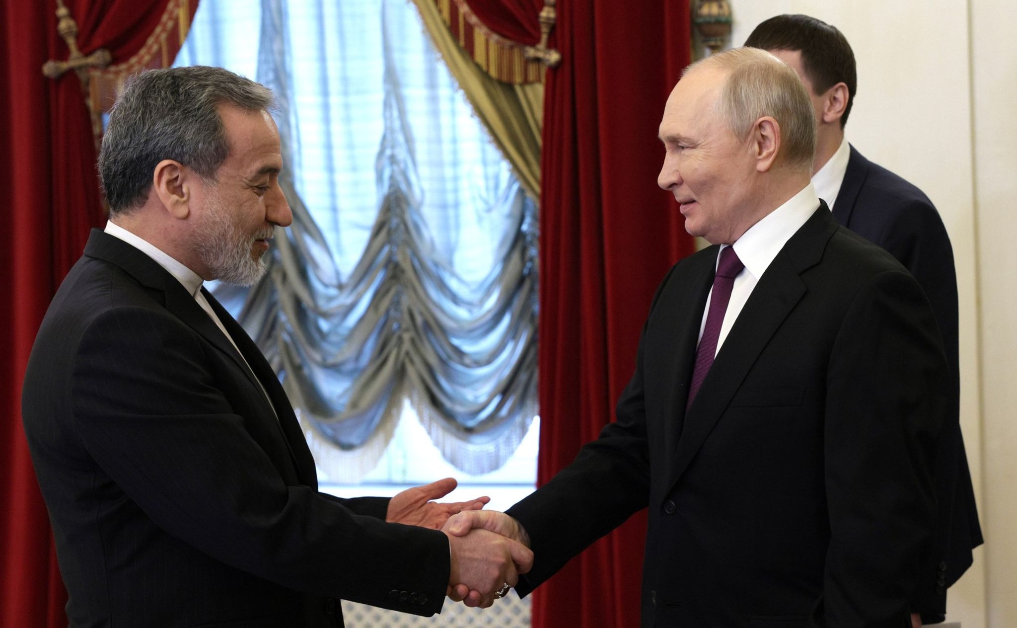 Iranian foreign minister to meet Putin in St Petersburg