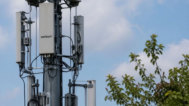 Verizon stock: why are investors ignoring Q1 revenue miss?
