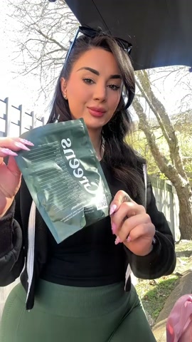 My daily greens drink that keeps me glowing all day
