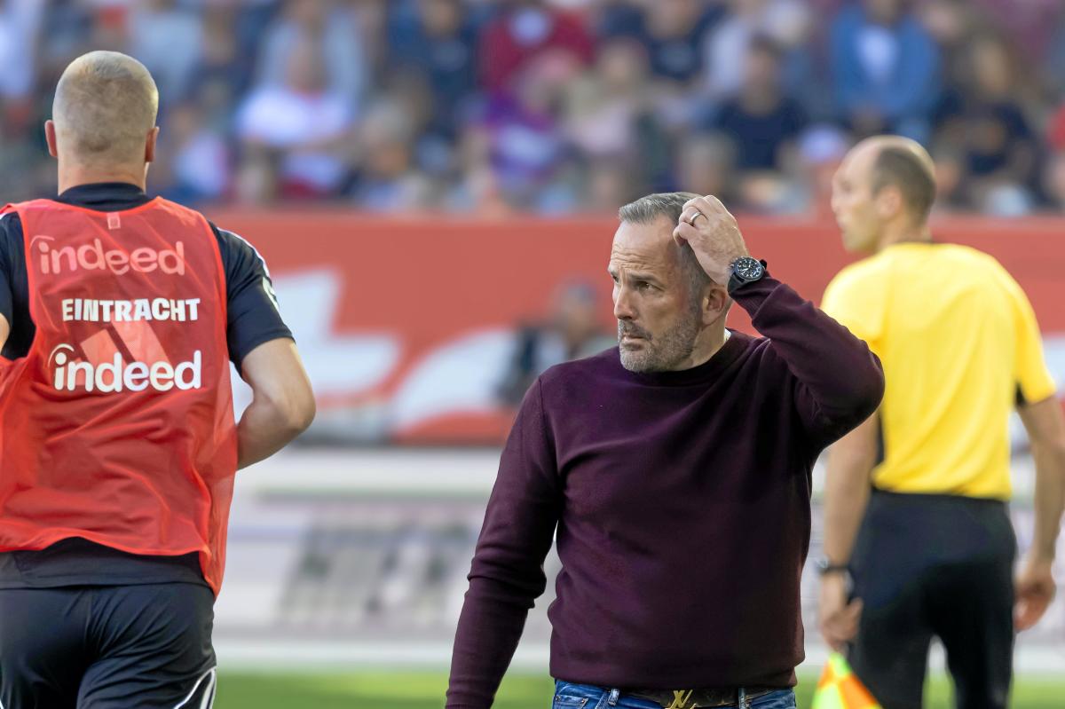 Soll Manuel Baum Trainer beim FC Augsburg bleiben?