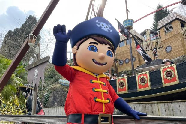 Theme park hosts pirate and princess event with treasure hunts and thrills