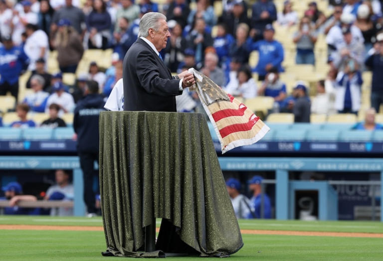 United States flag that Rick Monday saved going to Baseball Hall of Fame