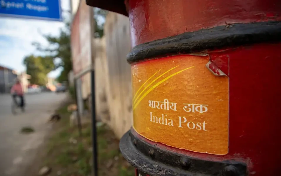 Postal union seeks ₹1.12 lakh postman pay, 3.83 fitment factor