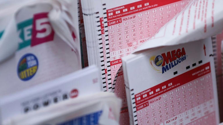 NY Lottery announces two Take 5 top-prize winners sold in Bethpage and ...