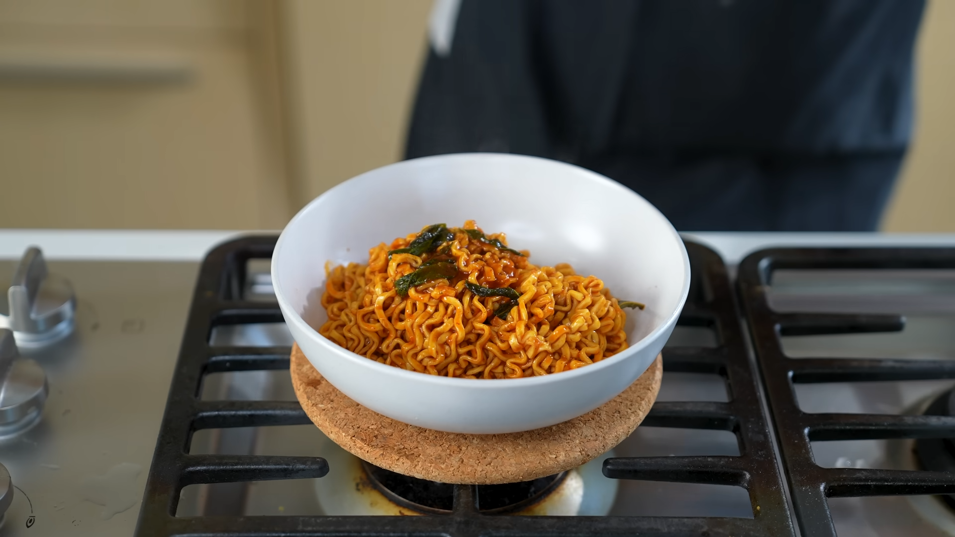 Turning instant noodles into famous Italian pasta dishes challenge