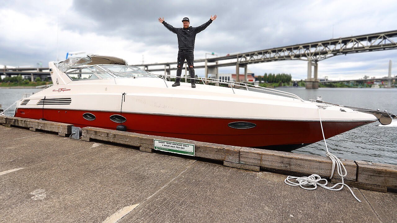 I Bought A 30-Year-Old Italian Yacht - Is It Bad Idea?