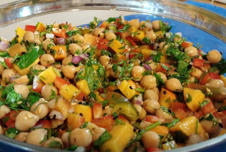 10 balanced lunch options for hectic schedules