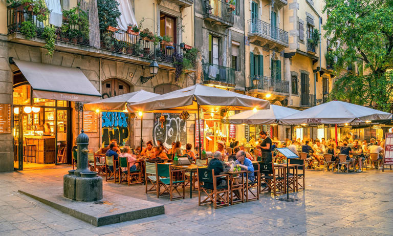 Spanish bars ordered to shut outdoor terraces this summer if it's too ...