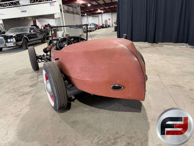 1946 Ford rat rod heads to Big Boy Toy auction with custom styling and ...