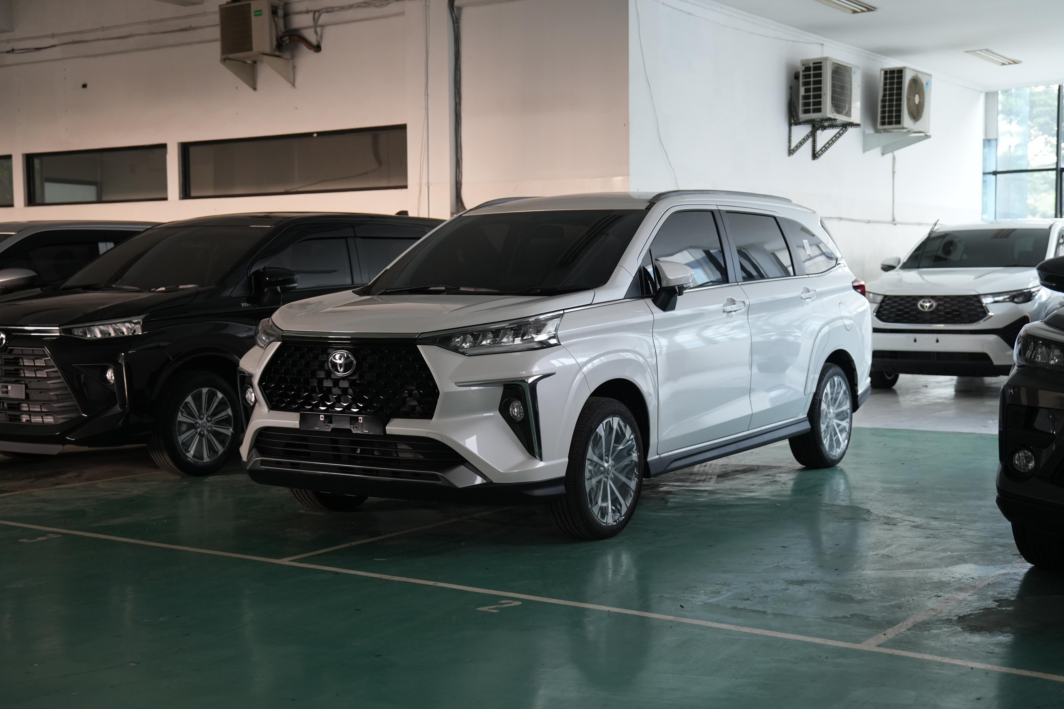 Intip interior Toyota Veloz hybrid tipe V, enggak terasa kosongan