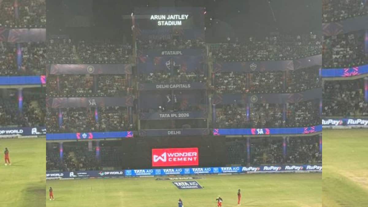 Watch: Dust storm halts play in DC vs RCB game; visibility drops ...
