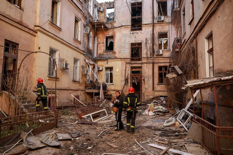 Un ataque con drones rusos contra Odesa deja 14 heridos, según autoridades