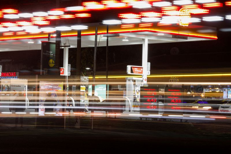 Shell to acquire Canada's ARC in output-boosting $16.4 billion deal