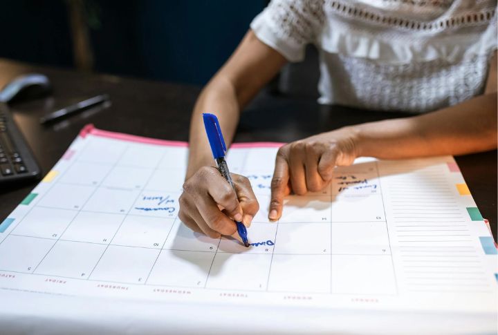 20 tips to keep family chores on track despite conflicting schedules