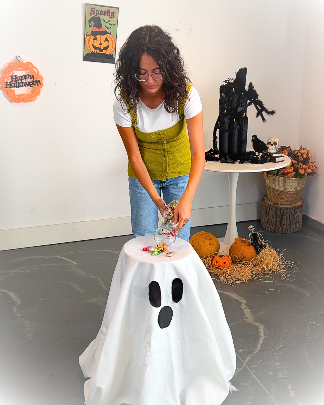 Boo-tiful candy holder you'll love👻🍬