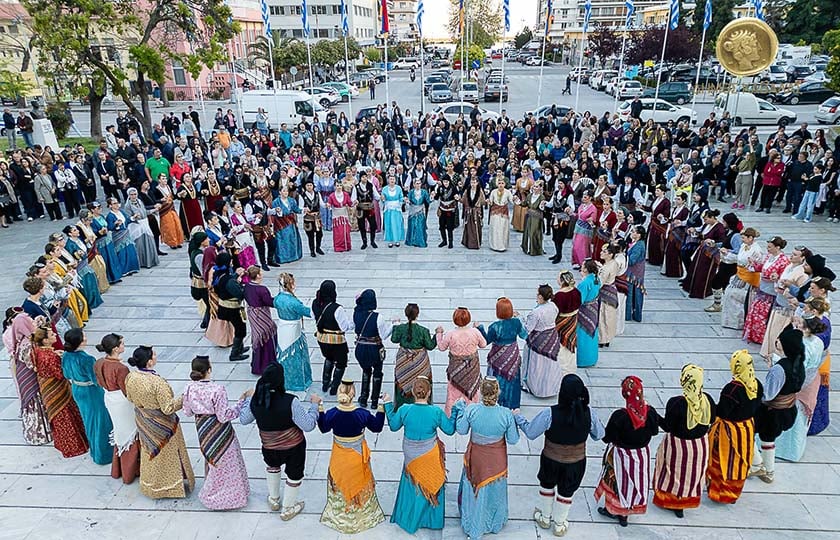 Καβάλα: Ποντιακοί χοροί και τραγούδια προς τιμήν της Παναγίας Σουμελά ...