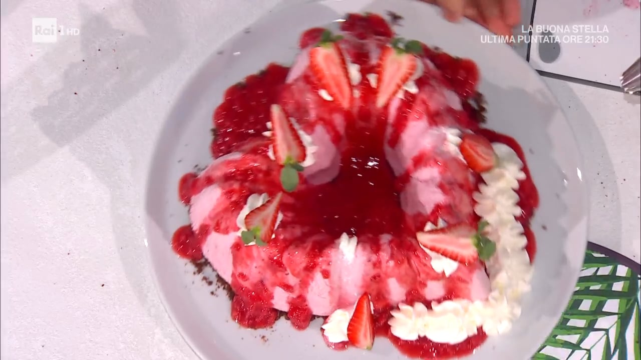 Semifreddo alle fragole di Daniele Persegani - È sempre mezzogiorno 27 ...