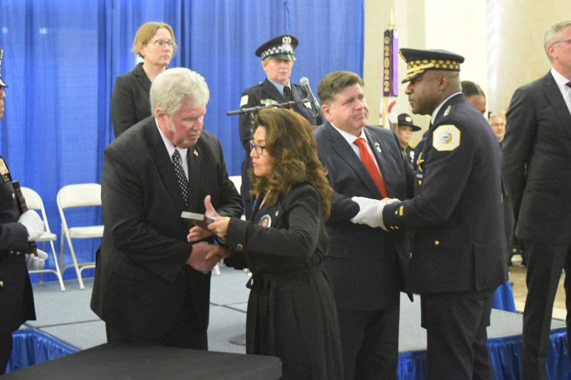 Fallen Illinois officers to be remembered at Illinois Peace Officers ...