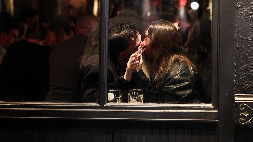 Reading the secret language of flirting