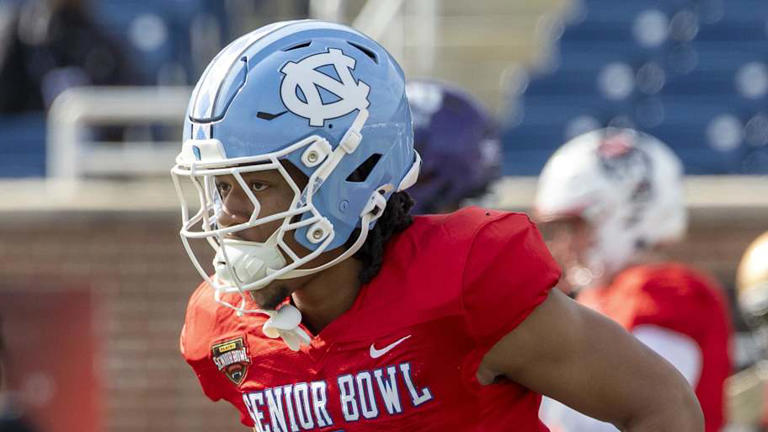 UNC defensive back Thaddeus Dixon signs with Giants