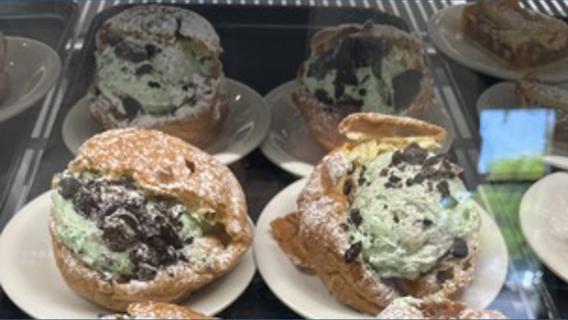 Schmidt’s holds fundraiser for Thurman Cafe employees