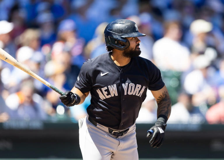 Yankees OF Jasson Dominguez exits vs. Rangers with bruised elbow