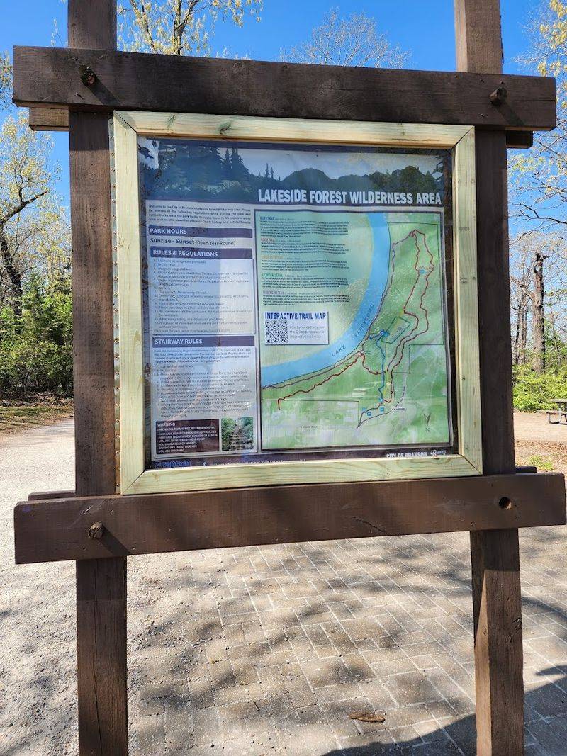 This Missouri trail feels like walking through a hidden wilderness dream