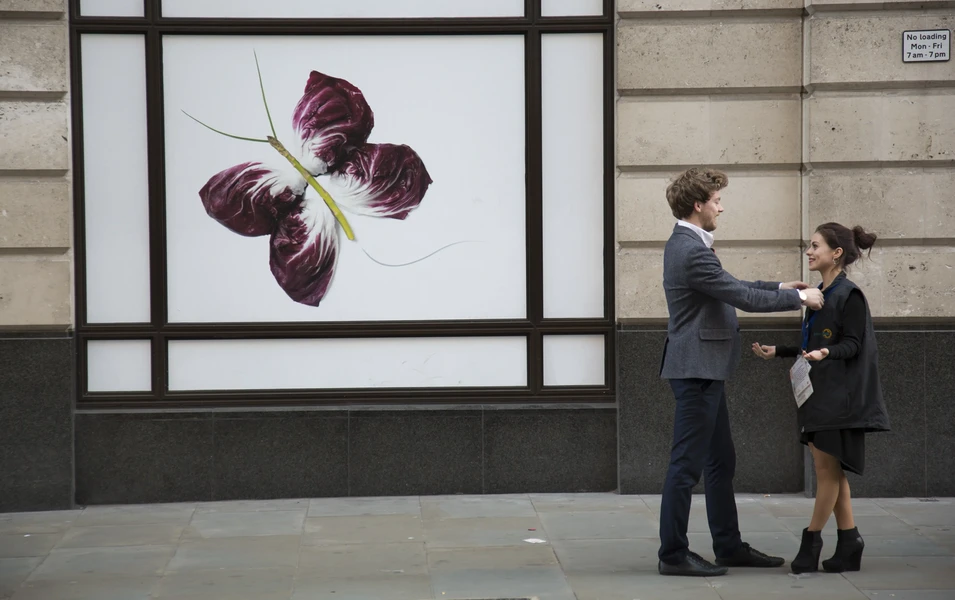 Reading the secret language of flirting