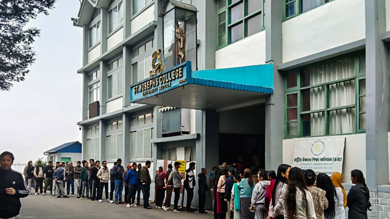 WB polls 2026: Campaigning ends, TMC-BJP clash in Baranagar