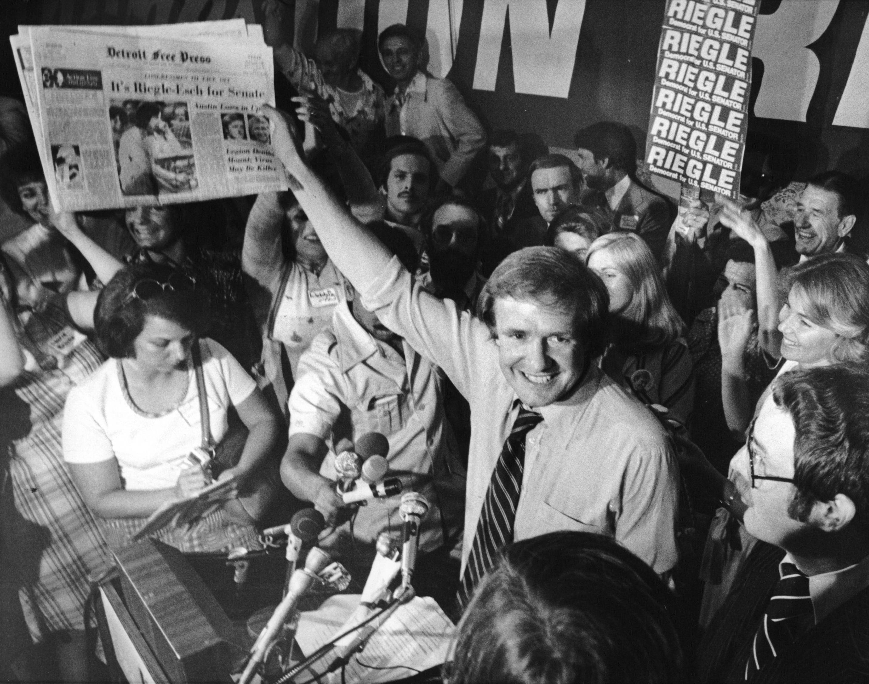 Former U.S. Sen. Donald Riegle dies at 88. Flint native served decades