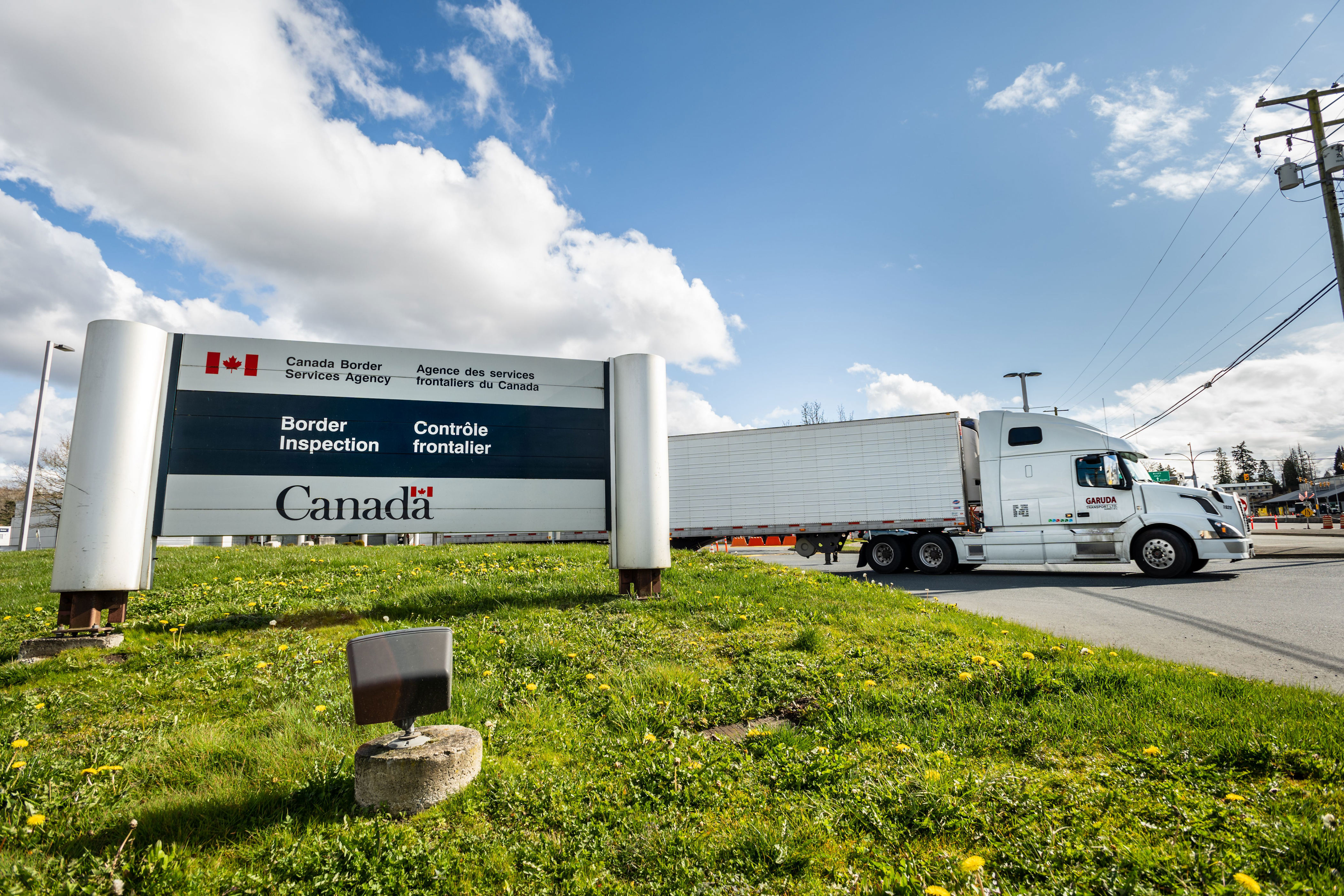 Canadian travelers denied entry to Canada and sent back to US for ...